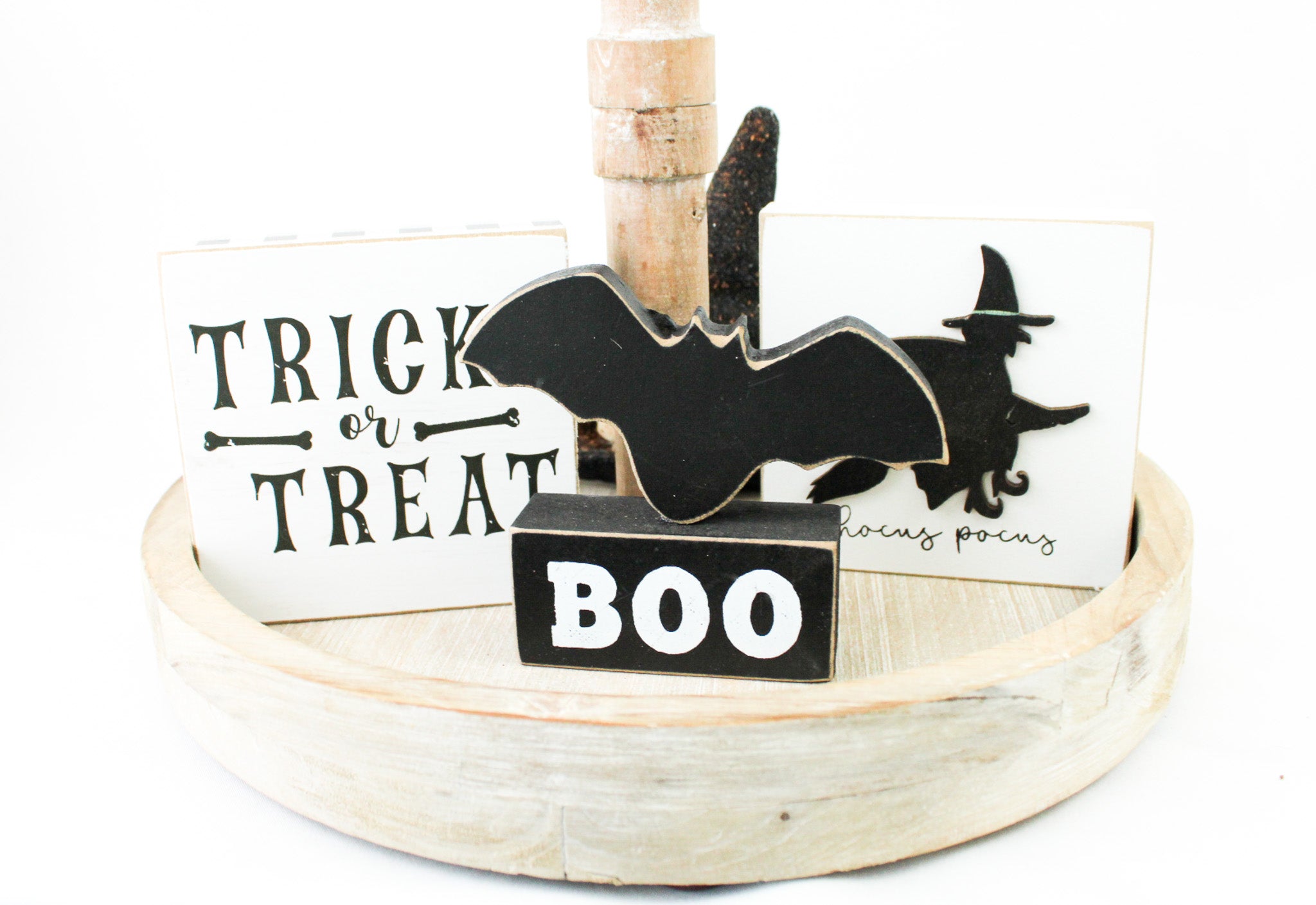"Boo" Bat Sign – Tiered Tray Decor Box